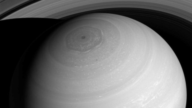 Melihat Indahnya Foto Cincin Planet Saturnus dari Pesawat Luar Angkasa ...