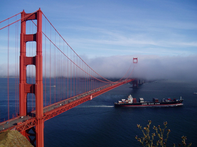 Dibukanya Golden Gate Bridge, Jembatan Gantung di Atas Selat | kumparan.com