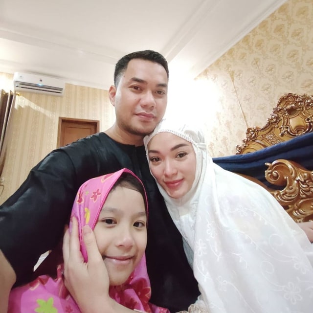 Zaskia Gotik Terharu Dapat Surat Cinta dari Anak Sirajuddin Mahmud ...