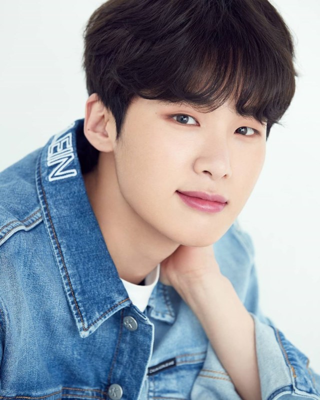 Mengenal Kim Dong Hee, Aktor Muda asal Korea Selatan yang Tengah Bersinar | kumparan.com