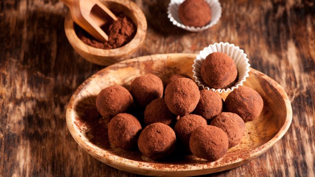 Resep Camilan Keluarga: Cokelat Truffle yang Legit | kumparan.com