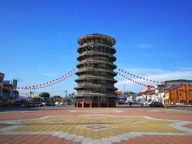Selain Menara Pisa, Ini 7 Menara Miring di Dunia yang Tak Kalah Uniknya ... Selain Menara Pisa, Ini 7 Menara Miring di Dunia yang Tak Kalah Uniknya ...