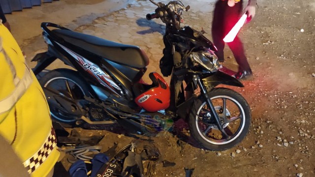 Tabrakan di Balen Bojonegoro, 8 Orang Luka-Luka - kumparan.com