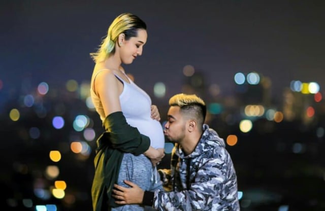 Kilas Balik Kemesraan Reza SMASH Dan Fabiola | kumparan.com