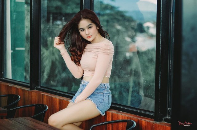 Fakta Terbaru Hana Hanifah, dari Artis FTV hingga Dugaan Prostitusi | kumparan.com