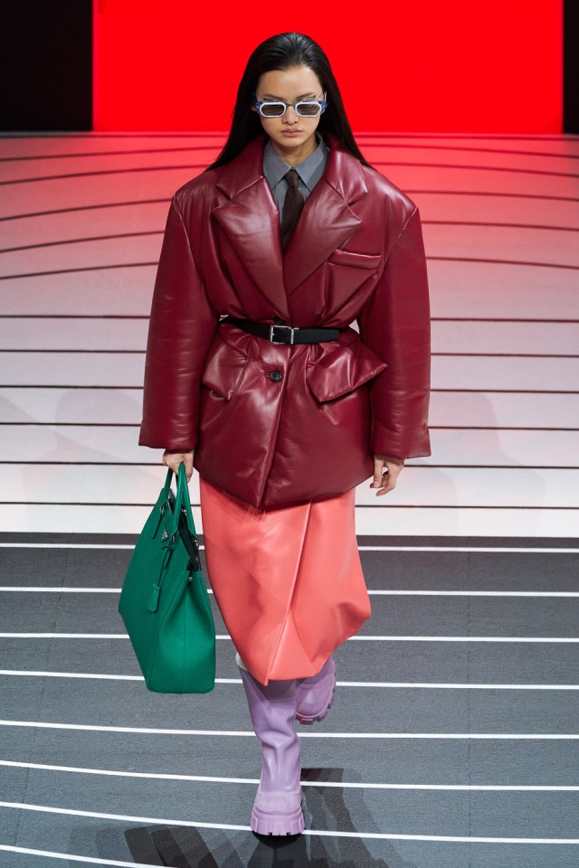 Prada dan Hermes Rugi Hingga Ratusan Juta Euro karena Pandemi ...