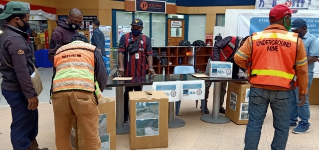 The Karaka's, Suporter Persipura Bantu Korban Longsor di Mimika ...