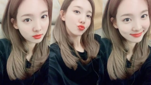Nayeon Fake Maknae Girl Grup Twice