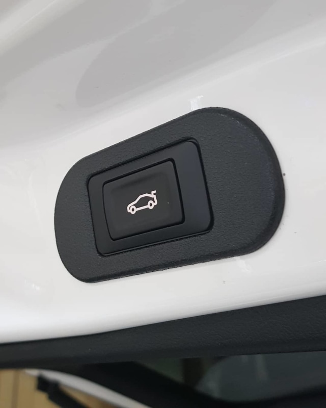 Bikin Mobil Lebih Mewah dengan Power Back Door Aftermarket, Berapa ...