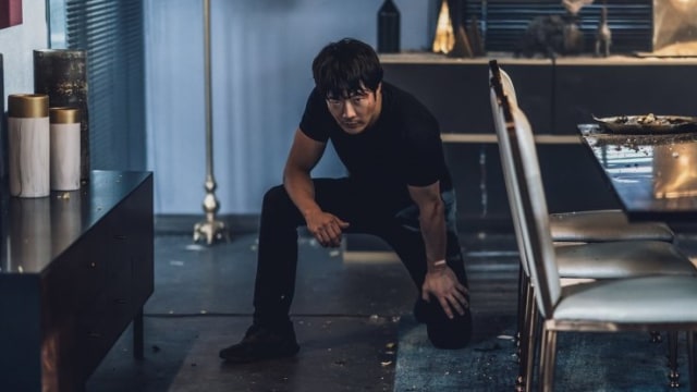 Review Film 'Hitman: Agent Jun': Saat Rahasia Negara Bocor dari Cerita ...