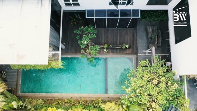 Melihat Sudut Rumah Rossa yang Megah dan Terasa Nyaman | kumparan.com