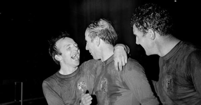 Sosok 'Macan Ompong' yang Jadi Legenda Timnas Inggris & Manchester ...