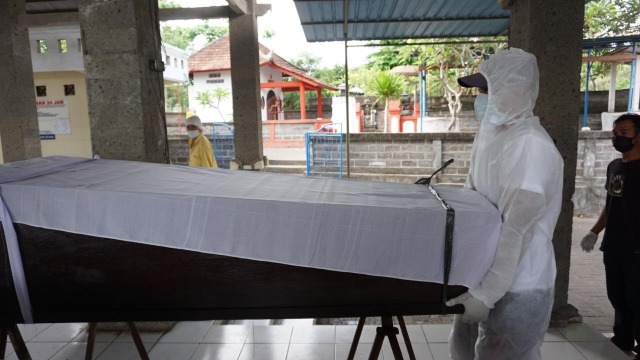 RSUP Sanglah Kremasi 30 Jenazah Telantar di Bali | kumparan.com