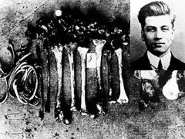 Fritz Haarmann, Tukang Jagal yang Memutilasi Manusia lalu Menjual ...