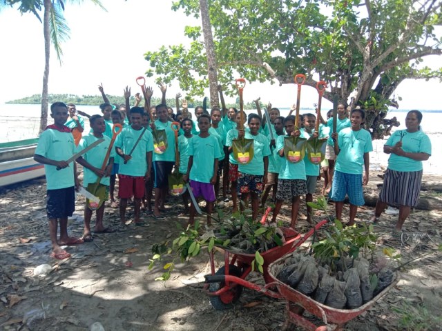 5000 Pohon Bakau Ditanam di Distrik Seget, Kabupaten Sorong - kumparan.com
