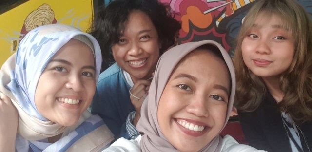 Kisah Keluarga Kecil 'Senja' | kumparan.com