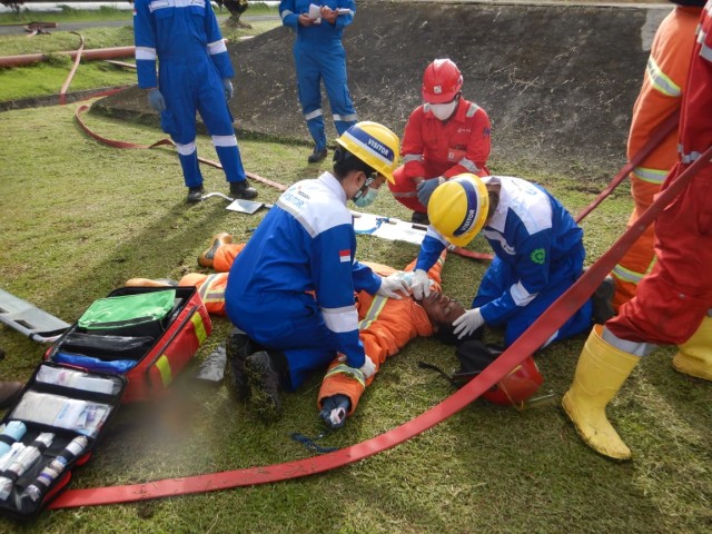 Pertamina RU VII Kasim Gelar Simulasi Keadaan Tanggap Darurat di Objek Vital | kumparan.com