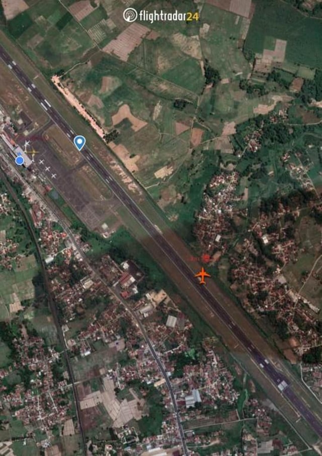 Pesawat Lion Air dari Batam Keluar Jalur Saat Landing di Bandara Radin ...
