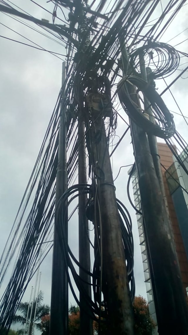 Sudah Saatnya Penertiban & Tertata Rapih Kabel Indonesia | kumparan.com