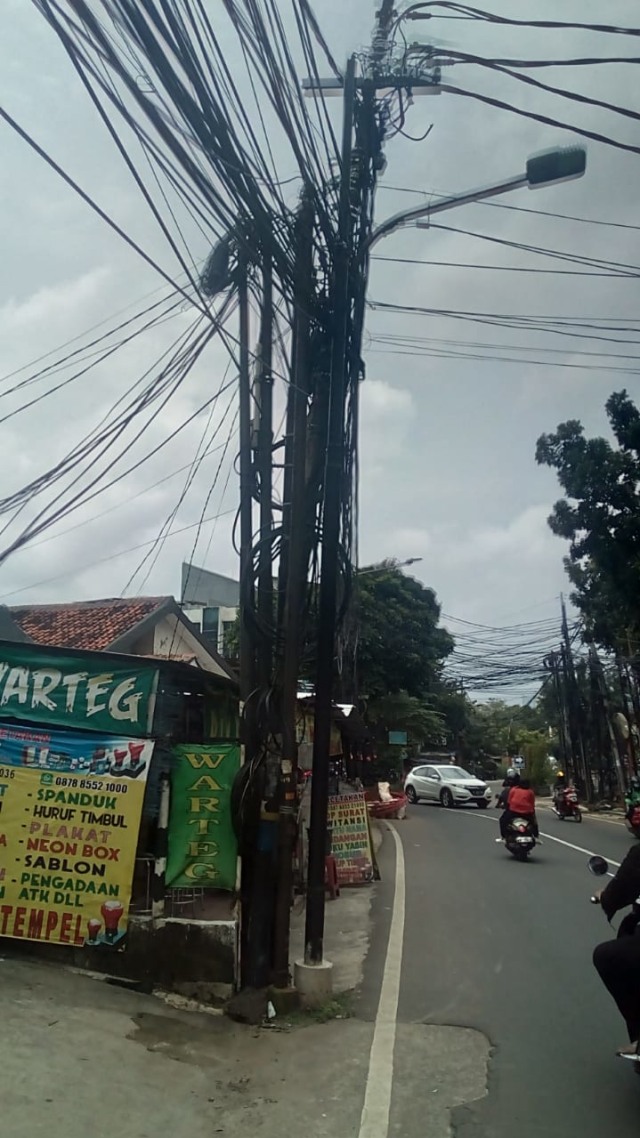 Sudah Saatnya Penertiban & Tertata Rapih Kabel Indonesia | kumparan.com