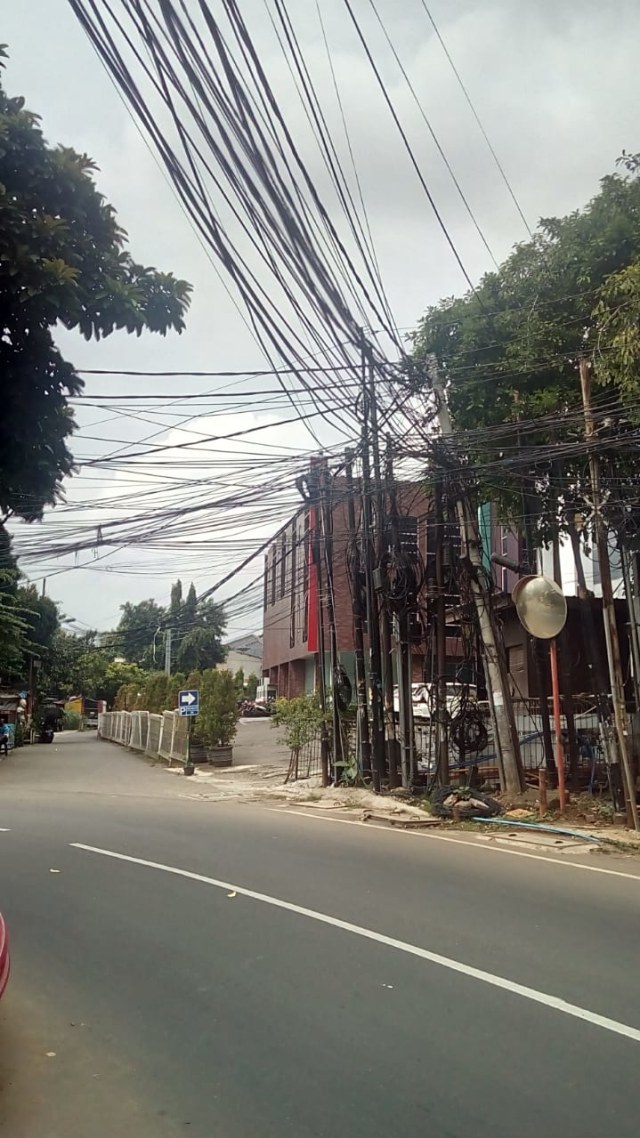 Sudah Saatnya Penertiban & Tertata Rapih Kabel Indonesia | kumparan.com