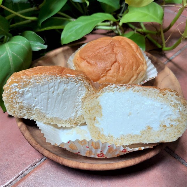 Empuk nan Lembut, Roti Dingin ala Jepang dengan Isian Vla bak Es Krim ...