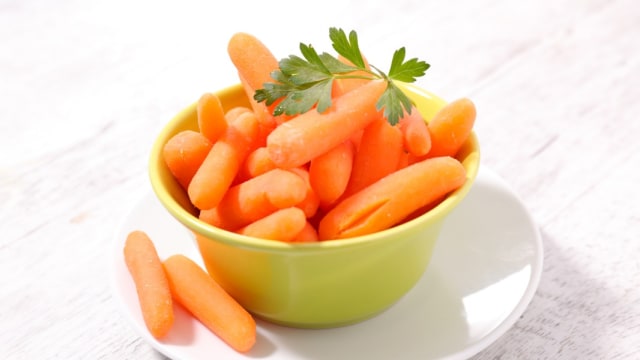 Lebih Baik Mana, Baby Carrots atau Wortel Biasa untuk Diolah Jadi MPASI ...