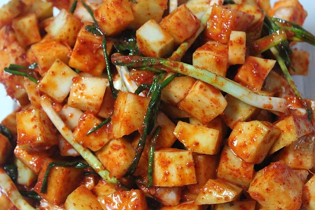 Mengenal Apa itu Kimchi, Makanan Tradisional Khas Negeri Ginseng ...