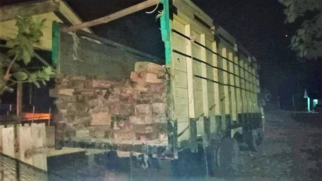 Angkut Kayu Ilegal Di Aceh Utara Sopir Tak Berkutik Dihentikan Tni Dan