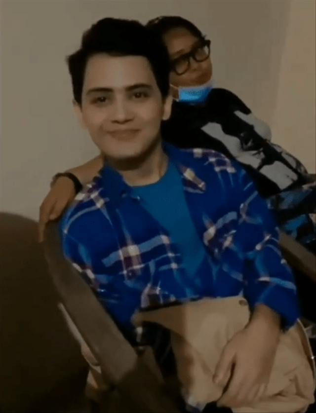 Lama Vakum, Begini 4 Potret Terbaru Aliando Syarief Makin Kurus dan ...