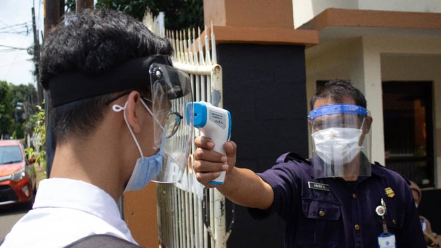 Potret Simulasi Sekolah Tatap Muka di SMA 81 Jakarta | kumparan.com