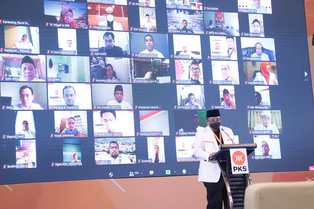 Gelar Rakerwil, Ketua DPW PKS Jabar: Kita Harus Menjadi Pelopor Pelayan ...
