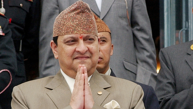 Pulang dari Festival Agama di India, Eks Raja Nepal Terinfeksi COVID-19 ...