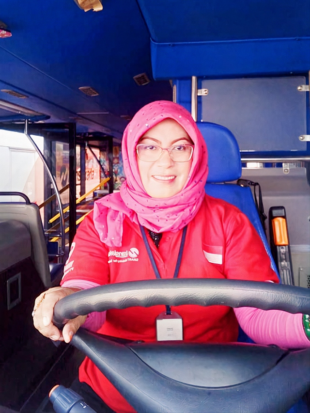 Cerita 2 Perempuan Bekerja di Industri Otomotif yang Didominasi Laki ...