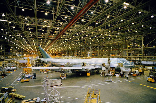 Jangan Keliru, Perhatikan 5 Tanda yang Membedakan Pesawat Boeing dan ...