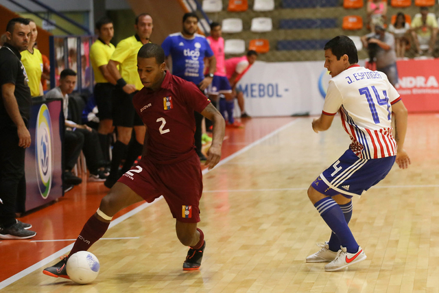 Teknik Bermain Futsal yang Harus Kamu Kuasai Sebelum Bertanding ...