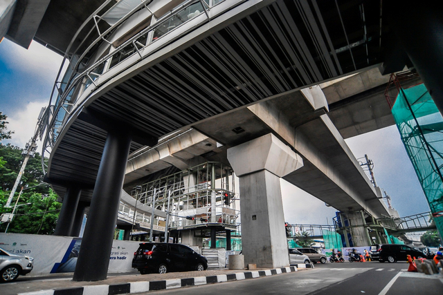 Foto: Melihat Progres Pembangunan Halte CSW | kumparan.com