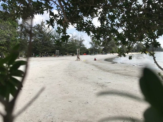 Cerita Pengelola Pantai Wisata Reviola Bertahan di Tengah Badai Corona ...