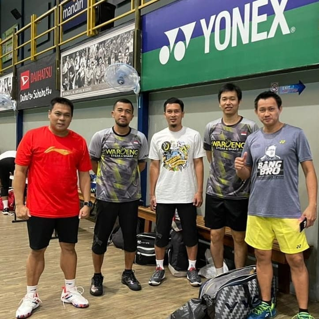 5 Momen Persahabatan Pasangan Emas Markis Kido & Hendra Setiawan ... 5 Momen Persahabatan Pasangan Emas Markis Kido & Hendra Setiawan ...