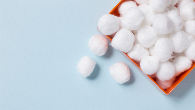 Kegunaan Kapas Bulat untuk Bayi Baru Lahir | kumparan.com