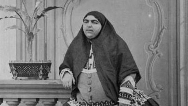 Putri Esmat, Simbol Kecantikan Persia Abad 19 yang Bikin Banyak Pria ...