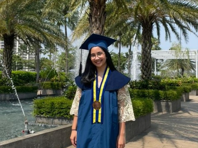 Sukses Bermimpi : Perjuangan Odara Eka Aptari, Wisudawan Berprestasi ...