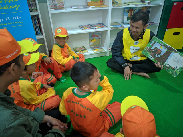 Mengenal Lebih Dekat Layanan Anak Perpustakaan Nasional RI | kumparan.com