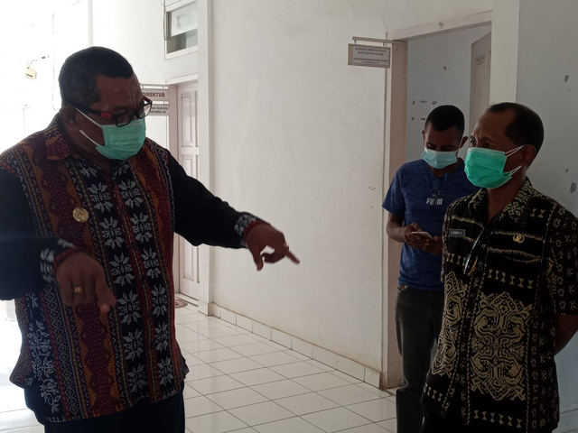 Pemda Lembata Potong Jalur Pembayaran Honor Nakes | kumparan.com