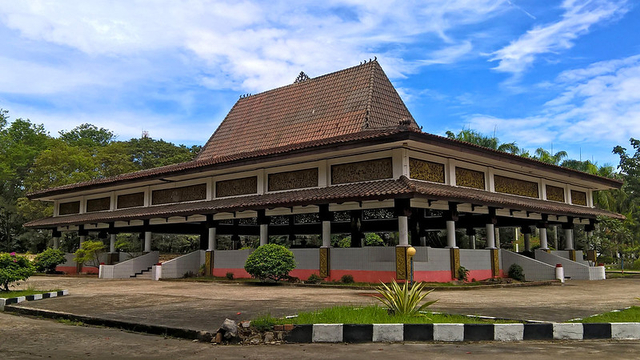 Contoh Sikap Kepahlawanan yang Dimiliki Balaputradewa dari Kerajaan ...