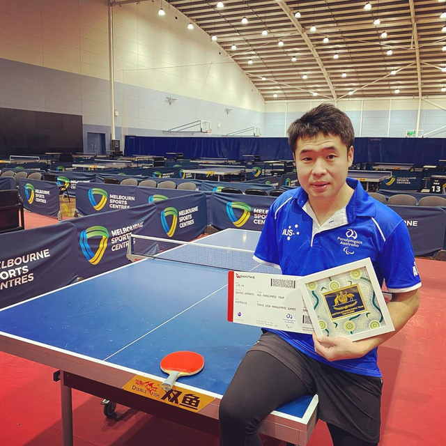 Kisah Atlet Australia: Tangannya Hilang Digigit Beruang, Kini Bintang ...