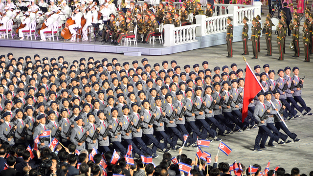 Parade Militer Korut, Tetap Pamer Senjata tapi Tak Ada Nuklir ...