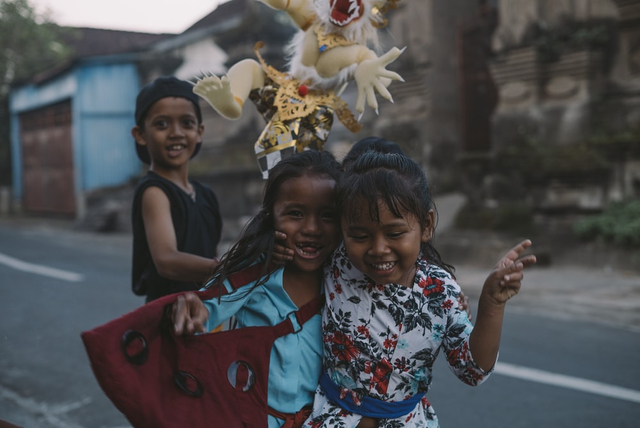 Contoh Sikap Saling Menghargai Perbedaan Ras dan Suku Bangsa | kumparan.com