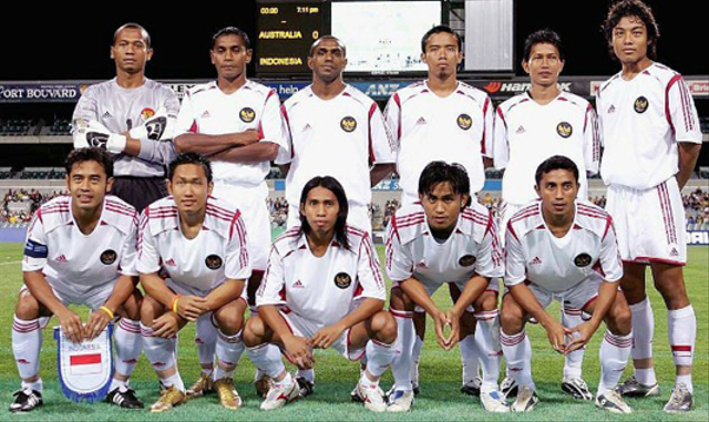 Menjadi Fanatik Timnas karena Boaz Solossa | kumparan.com