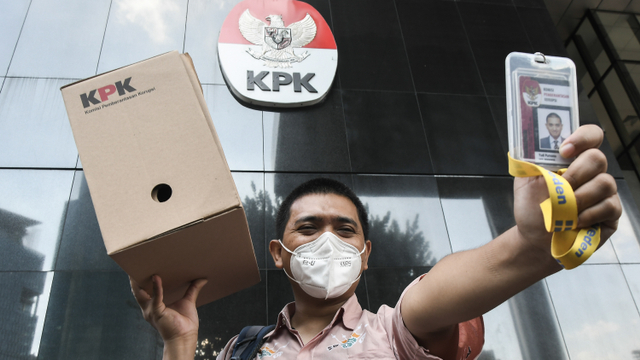 Eks Pegawai Sekalian Saja Bikin Aturan Larang Eks 57 Pegawai Kembali